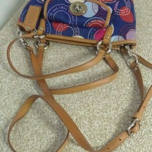 Coach | Bags | Coach Turn Lock Accent Convertible Crossbody Bag | Poshmark